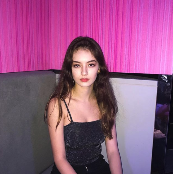 僅16歲就擁有高人氣！新加坡混血模特：Cheyenne Chesney 基因超強大⋯⋯