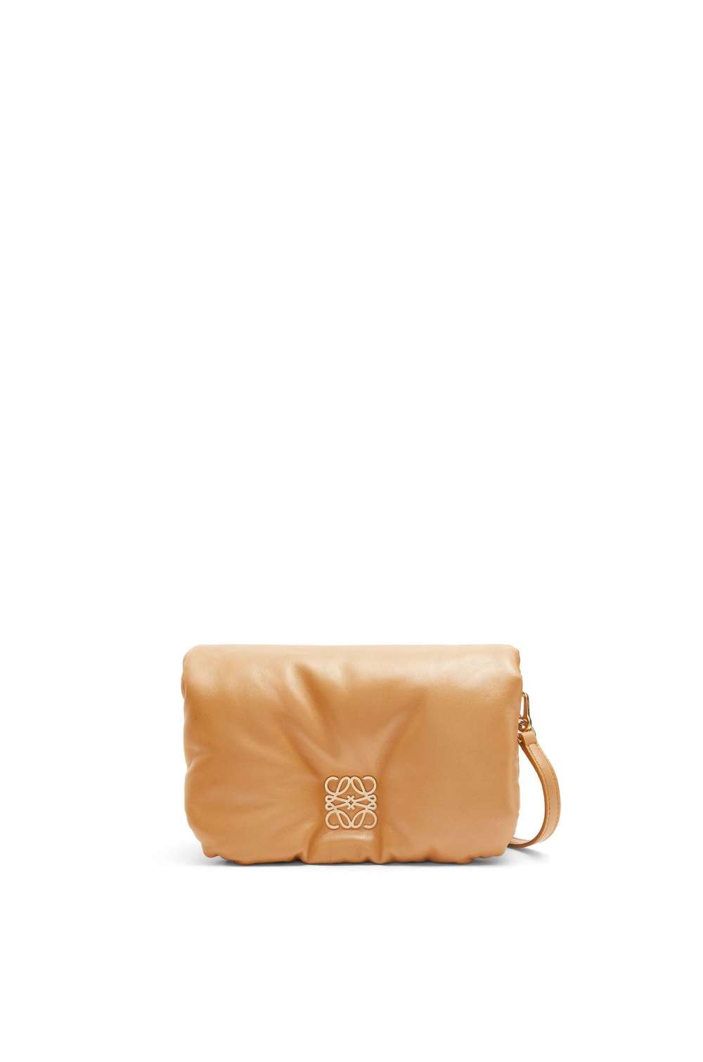 胖嘟嘟迷你的奢華可愛：LOEWE Mini Puffer Goya！