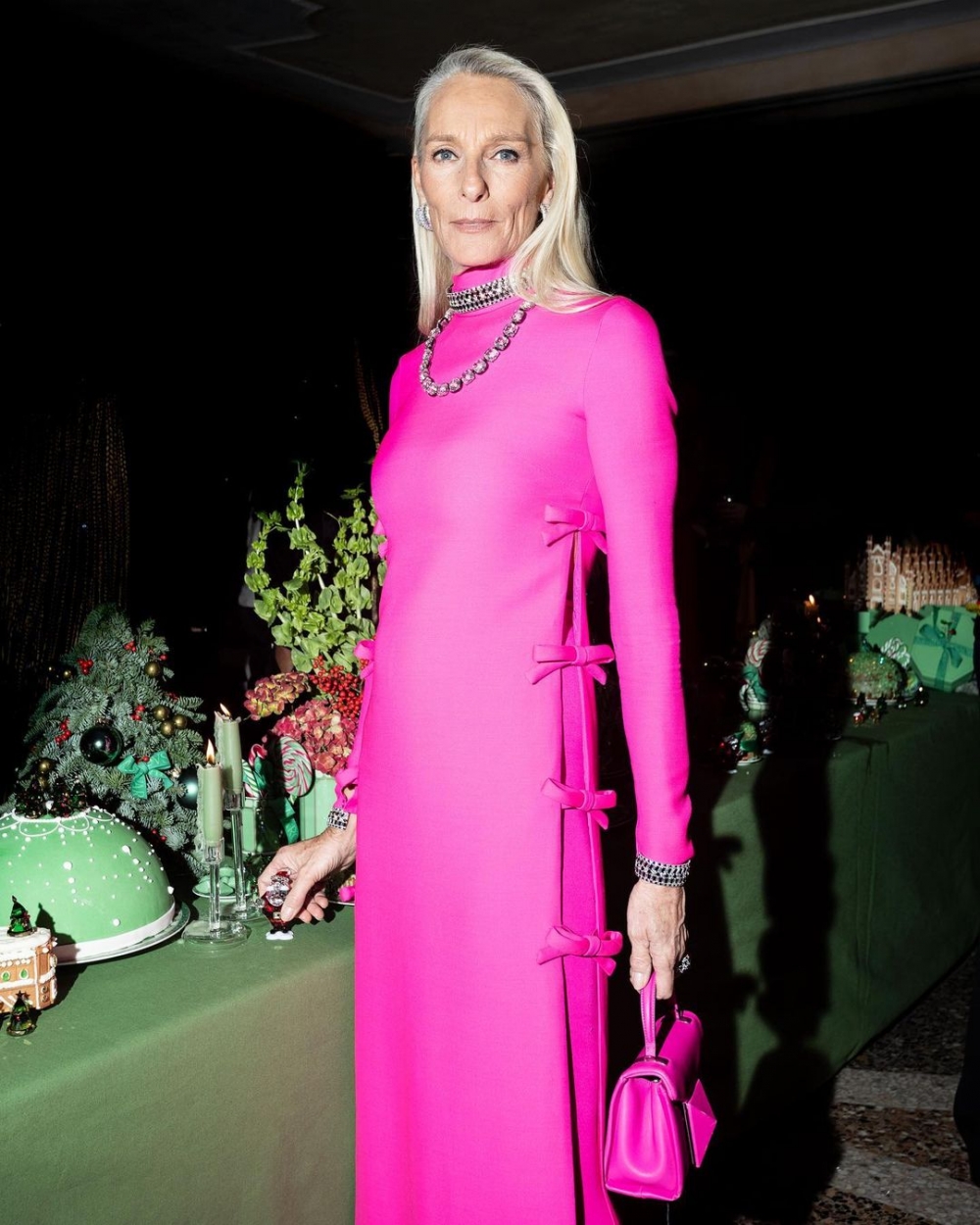 曾是奧運游泳隊隊長、深受Valentino與Gucci喜愛：65歲Elisabetta Dessy依舊美出新境界