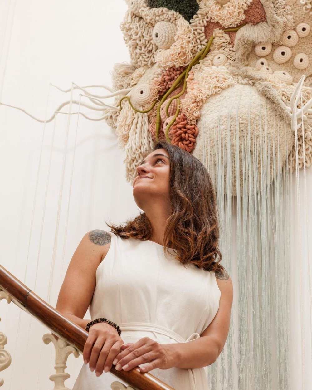 藝術家Vanessa Barragão多彩海洋世界：置身一片海底珊瑚花園