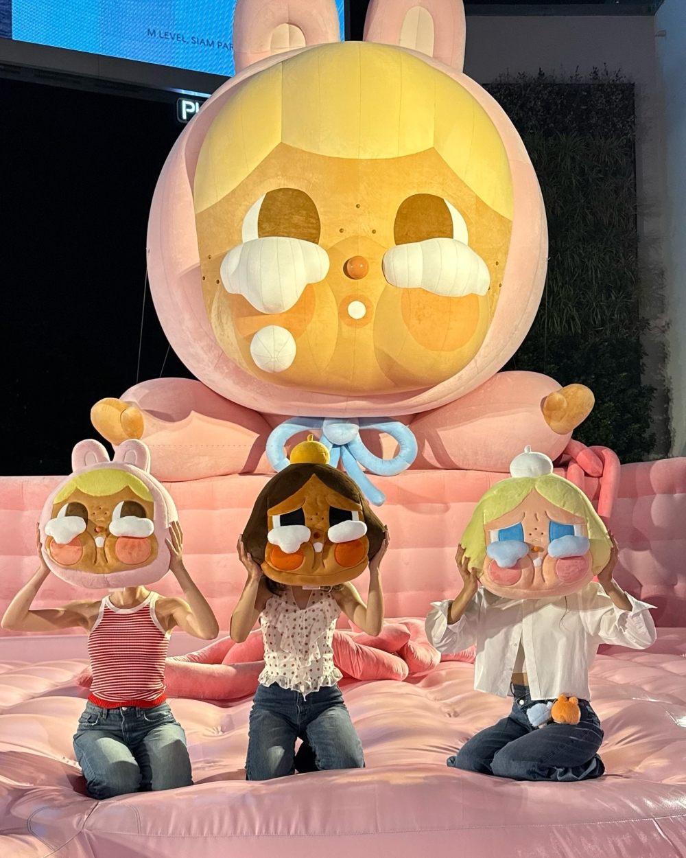 POP MART熱門泰國IP「Crybaby」成Lisa新寵：與現代人的豐富情感共鳴，提醒我們哭泣是可以的！