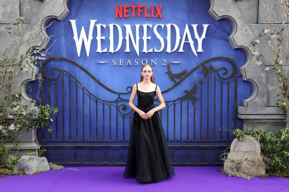 Netflix《Wednesday》第二季紅髮迷妹Agnes DeMille是誰？11點帶你認識海島出生的16歲芭蕾少女Evie Templeton